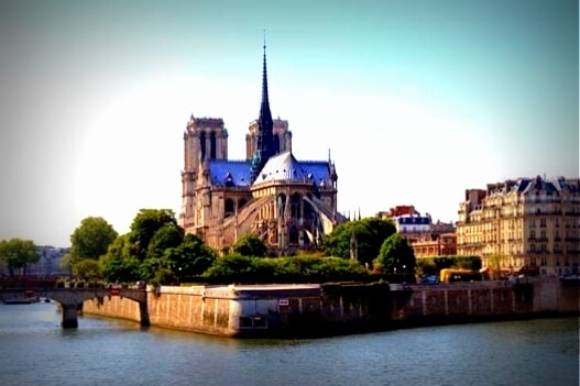 Book a French language course and enjoy Paris - Accord Paris